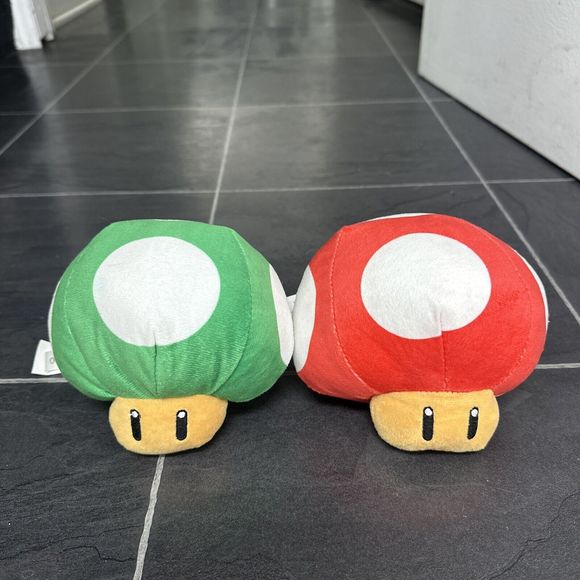 Nintendo | Other | Nintendo Super Mario Up Mushrooms 5 Red And Green ...